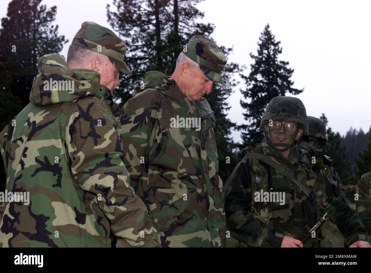 US Army General Dennis J. Reimer, CHIEF of STAFF, US Army, gets a brief ...