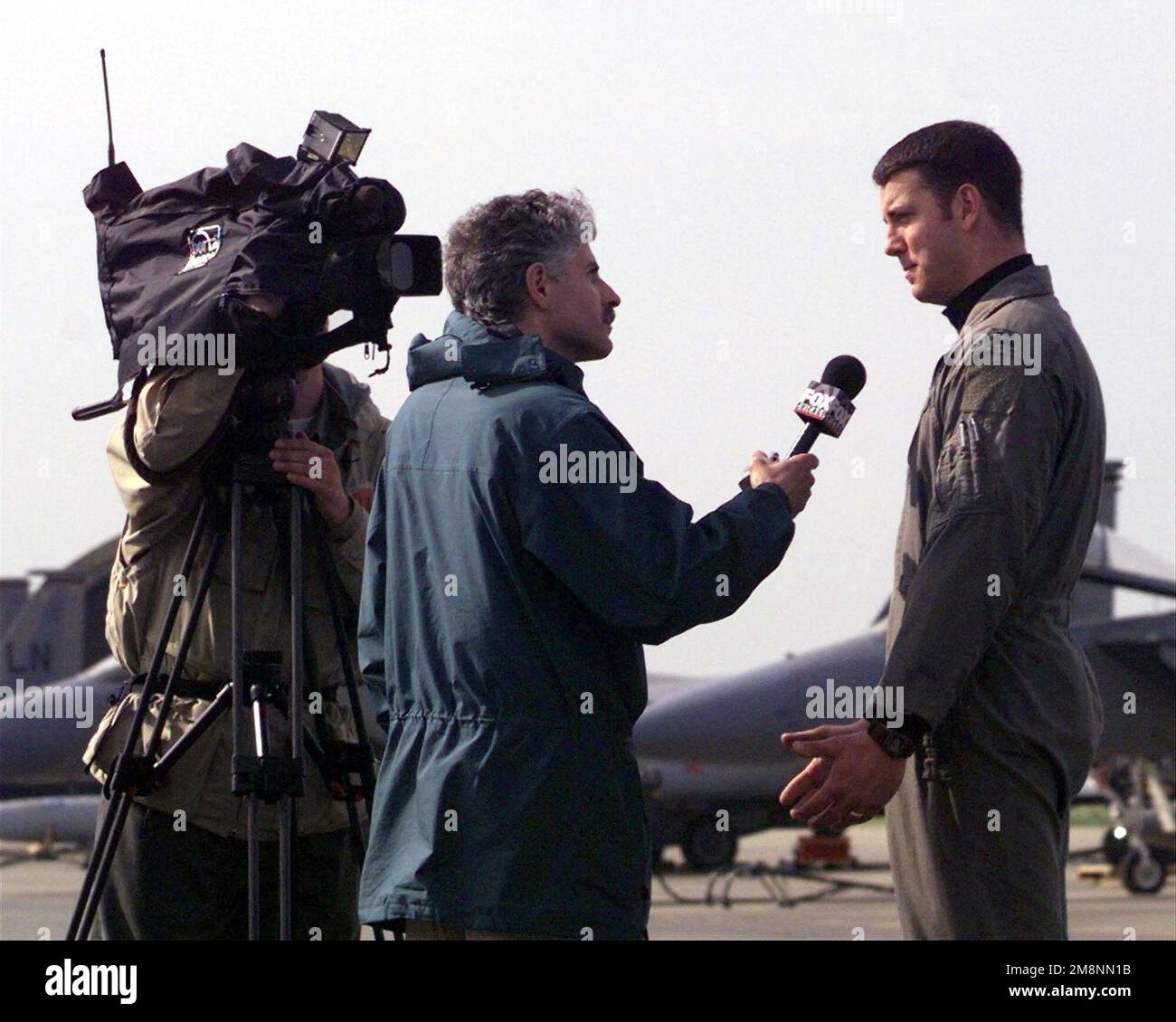 Larry Yellen, Fox Television, Chicago, Illinois, makes an Apr. 21, 1999 ...