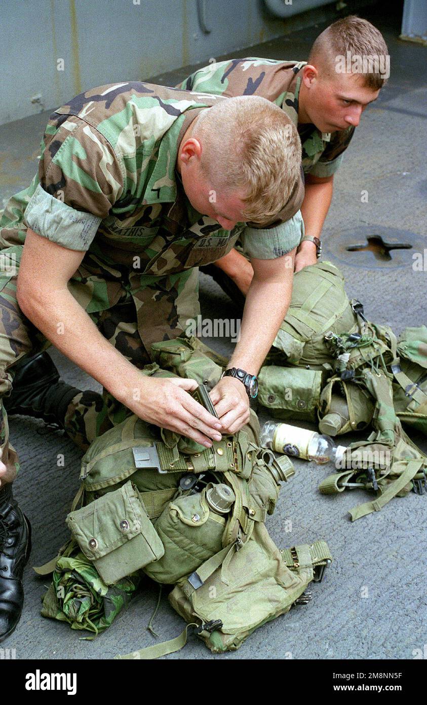 Marines with 1ST Marine Division, 2nd Battalion 5th Marines, Echo ...