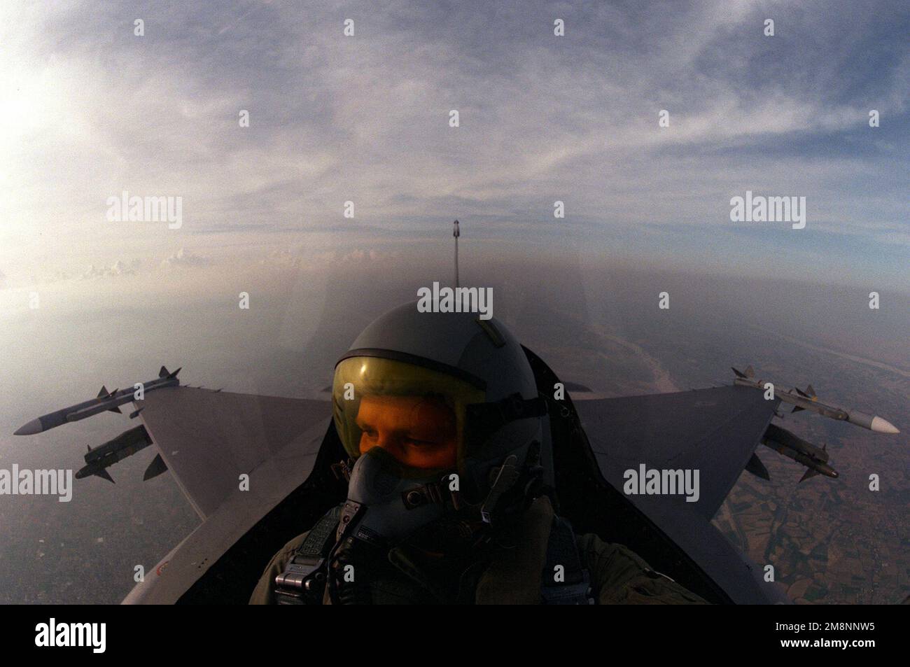 3 16 1999 hi-res stock photography and images - Alamy