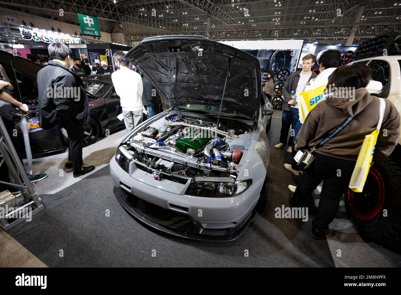 Tokyo racing car show hi-res stock photography and images - Alamy