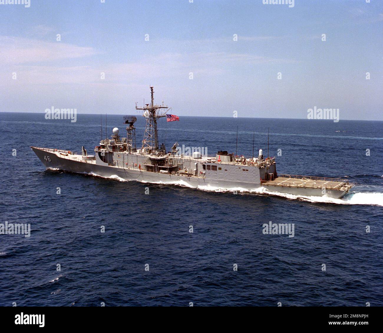 A port view of the guided missile frigate USS RENTZ (FFG-46) underway ...