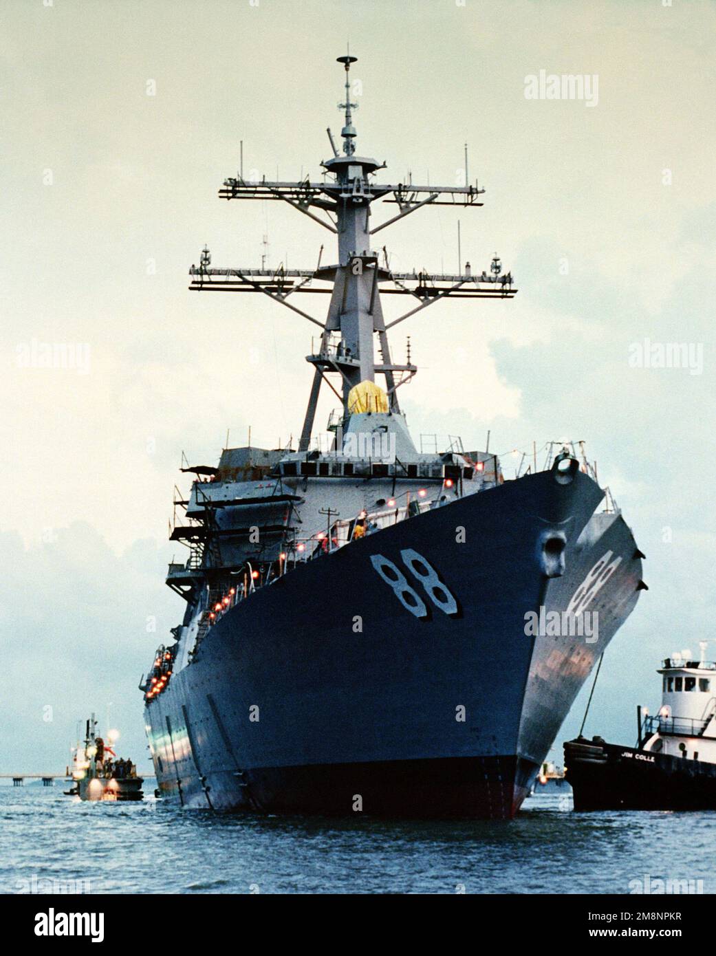 Uss preble ddg 88 hi-res stock photography and images - Alamy