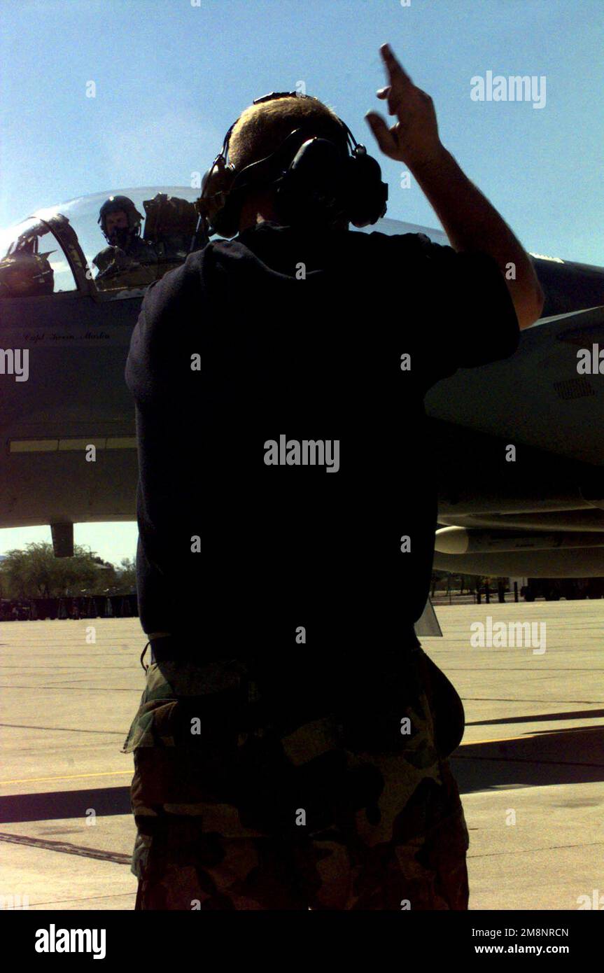 Exercise roving sands hi-res stock photography and images - Alamy