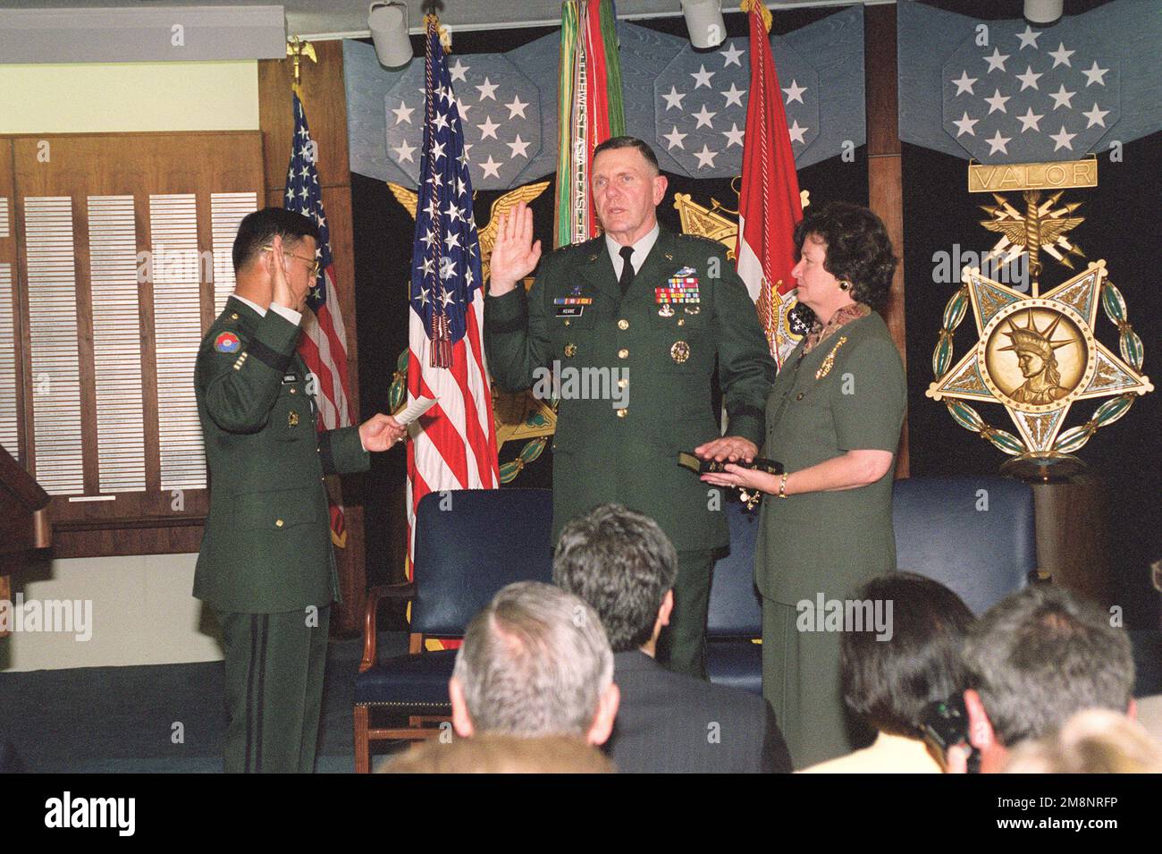 Army general keane hi-res stock photography and images - Alamy