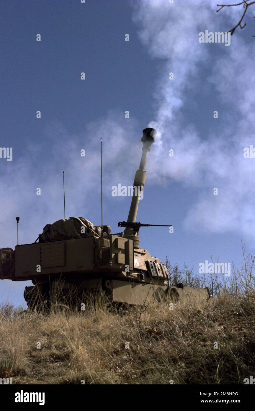 Right side rear view, medium shot of a US Army M109A2 Self-Propelled ...