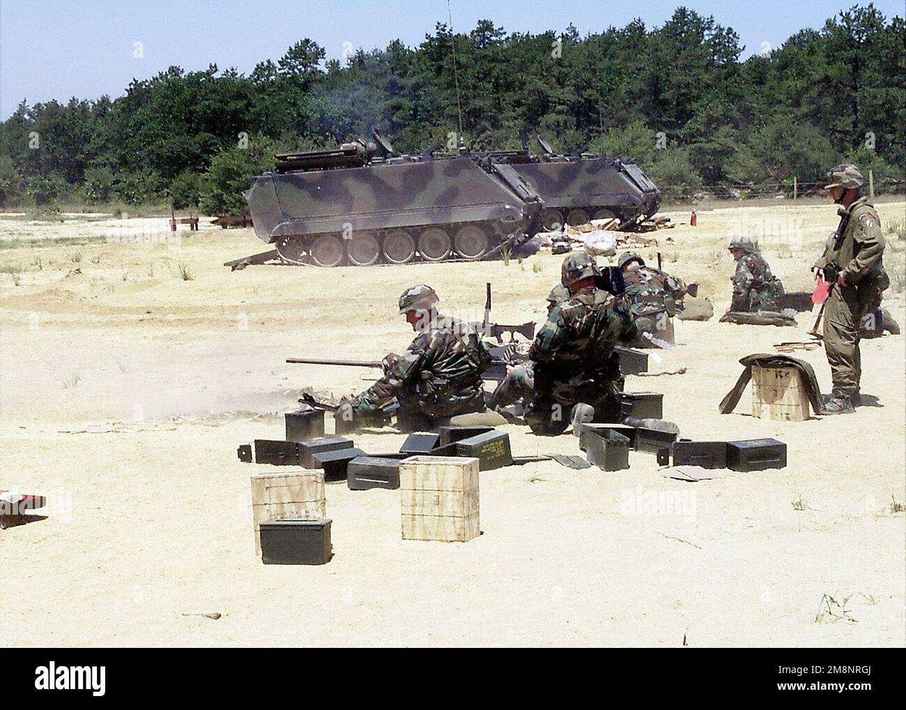 Soldiers fire new m60 machine hi-res stock photography and images - Alamy