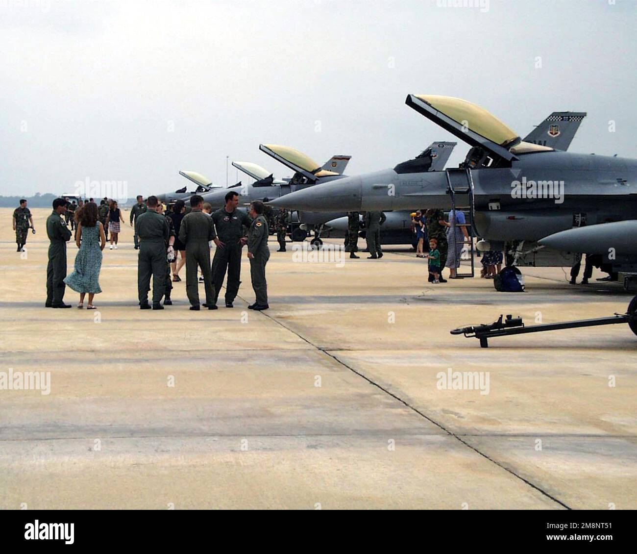 Family and friends at Shaw Air Force Base, South Carolina, welcome home ...