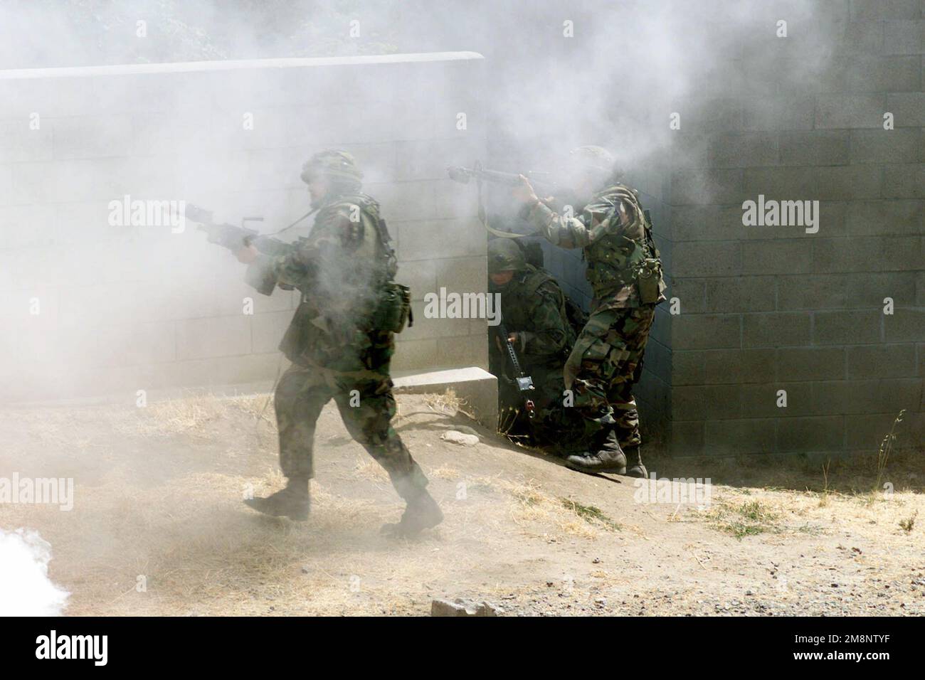 Marines attached to the Military Operations in Urbanized Terrain (MOUT ...