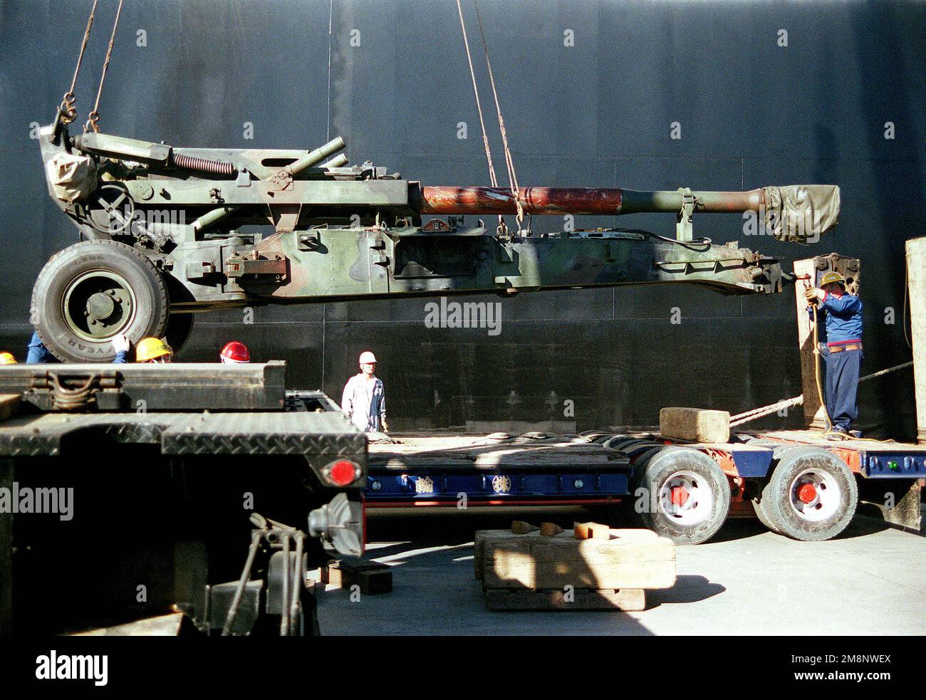 Japanese dock workers hi-res stock photography and images - Alamy