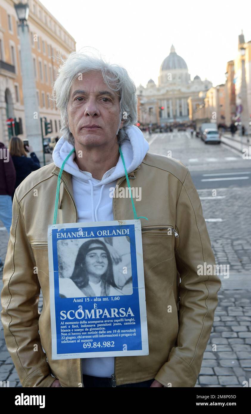 Pietro Orlandi, brother of Emanuela, and hundreds of people take part ...