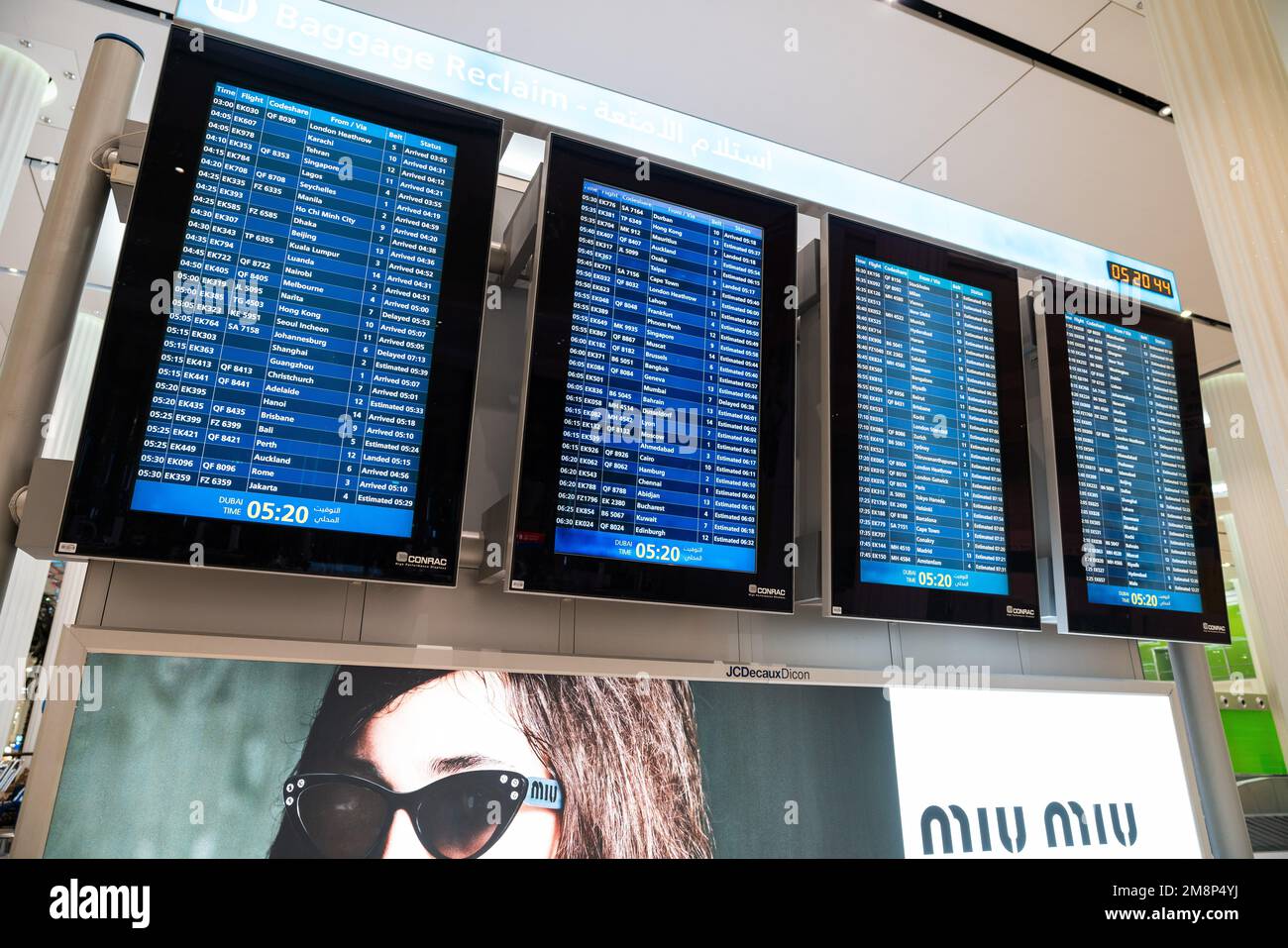 Flight table hi-res stock photography and images - Alamy