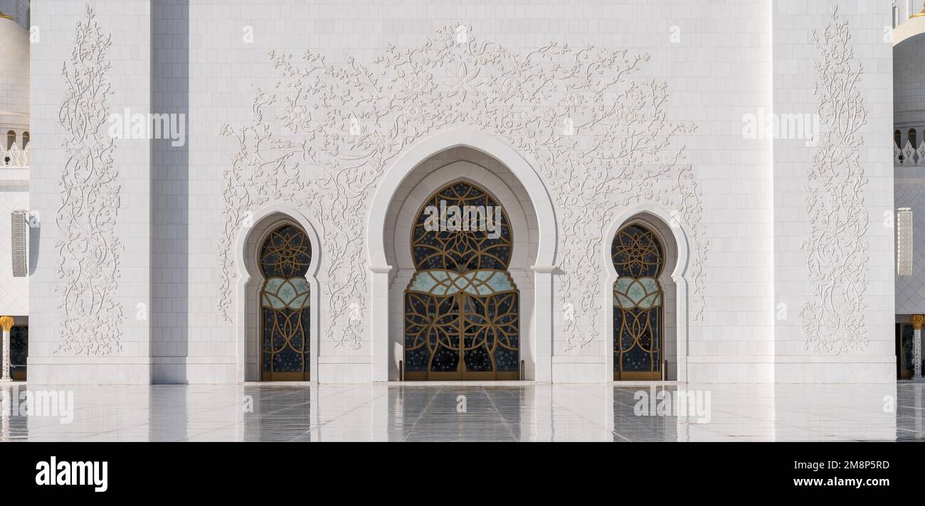 ABU dhabi grand mosque Stock Photo - Alamy