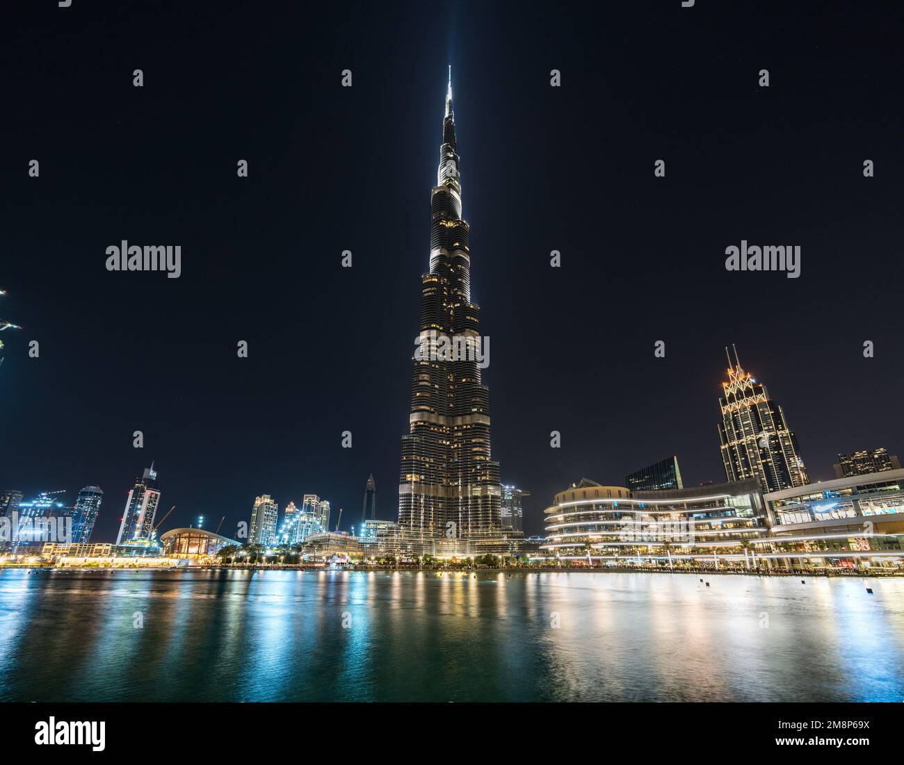 Burj dubai at night Stock Photo - Alamy
