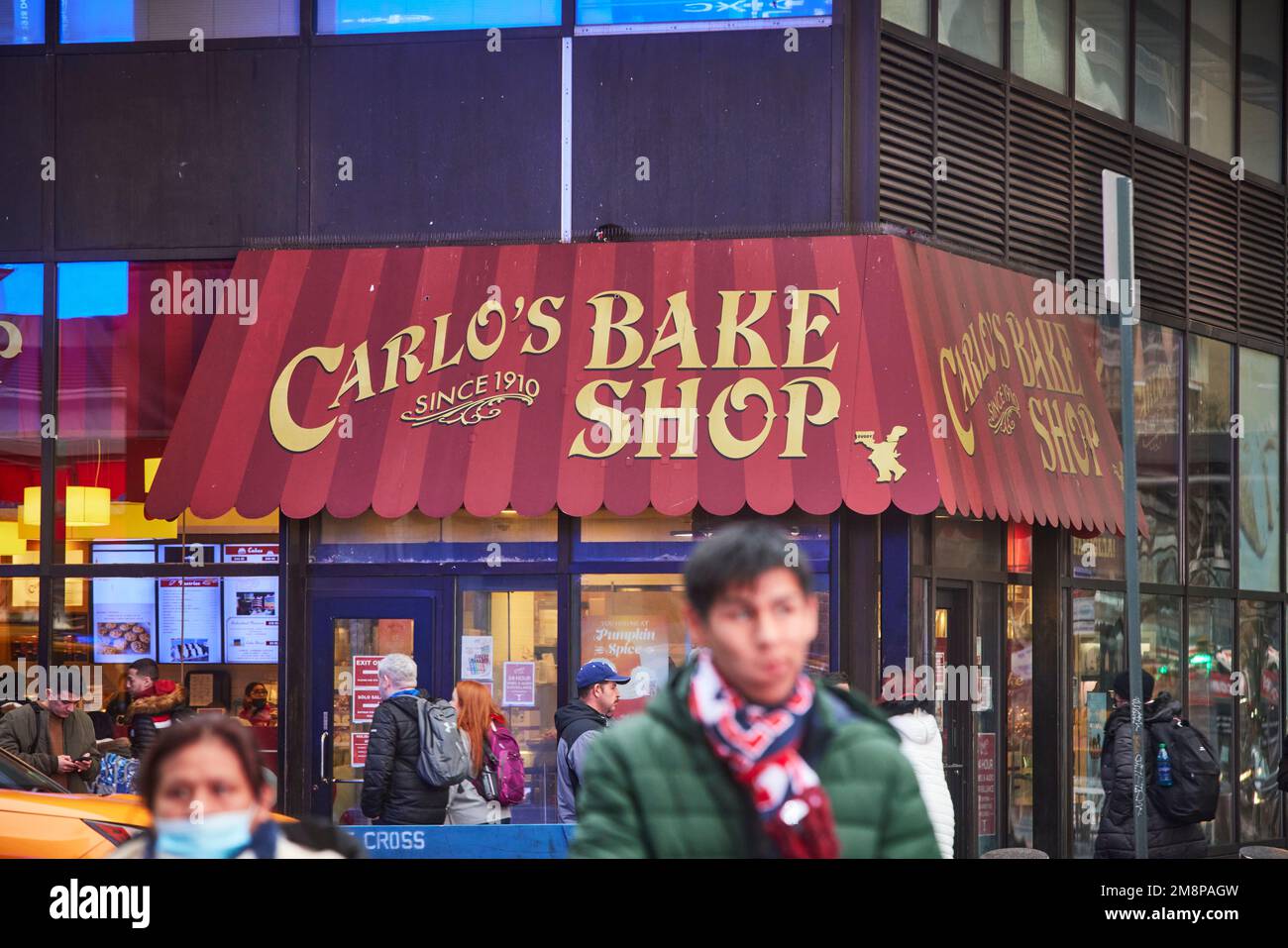 New York city Manhattan 8th Avenue Carlo's Bake Shop founded by Italian ...