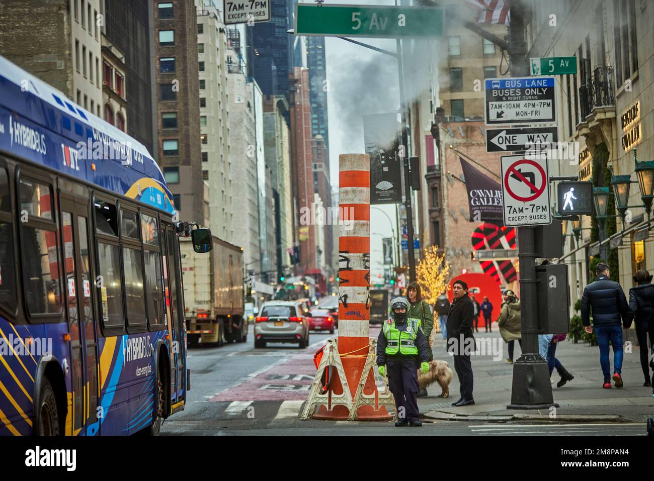 New York city Manhattan MYPD traffic office at the junction on 5th ...