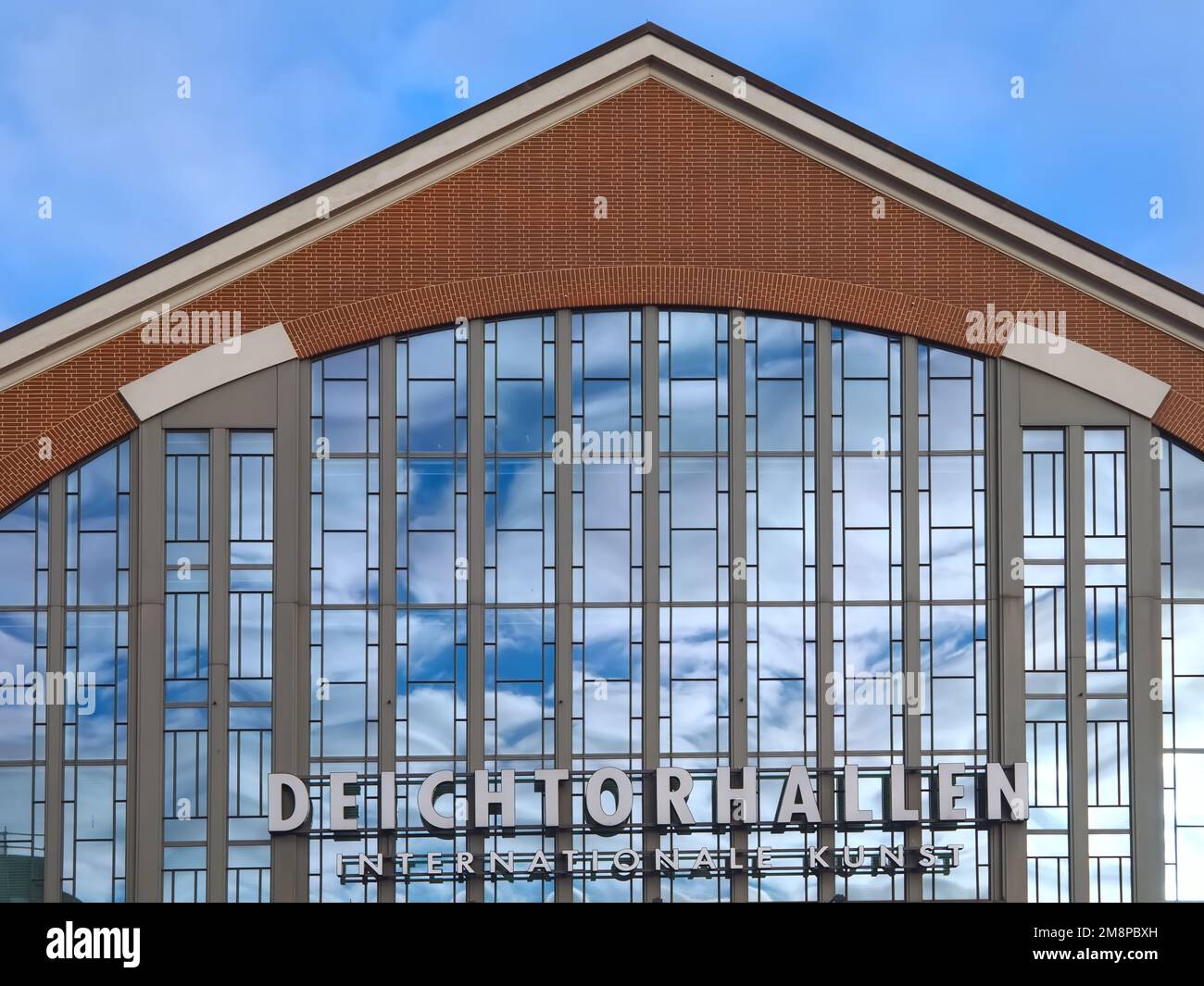 Hamburg deichtorhallen hi-res stock photography and images - Alamy