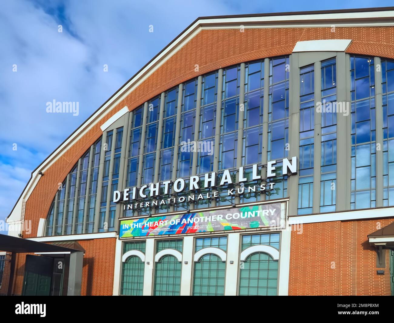 Deichtorhallen museum of international art in Hamburg Stock Photo - Alamy
