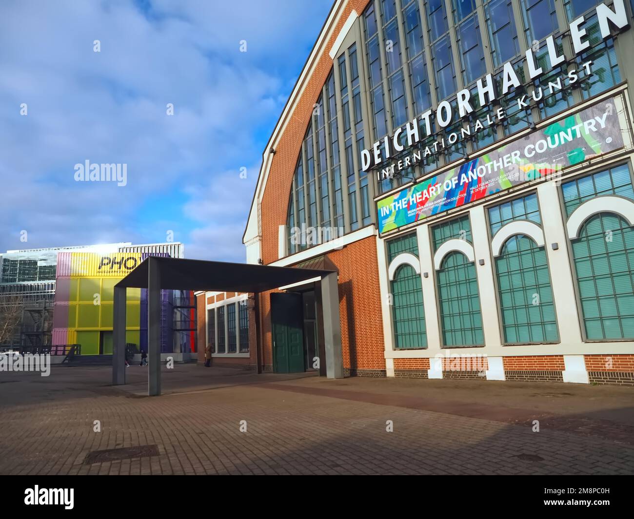 Deichtorhallen museum of international art in Hamburg Stock Photo - Alamy