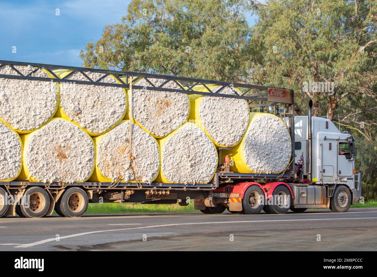Australian cotton hi-res stock photography and images - Alamy