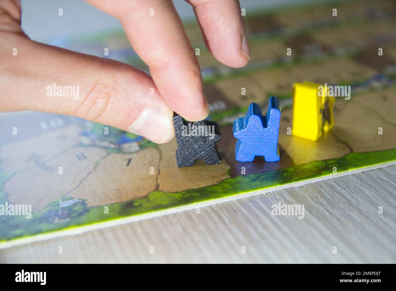 Hand and chips hi-res stock photography and images - Alamy