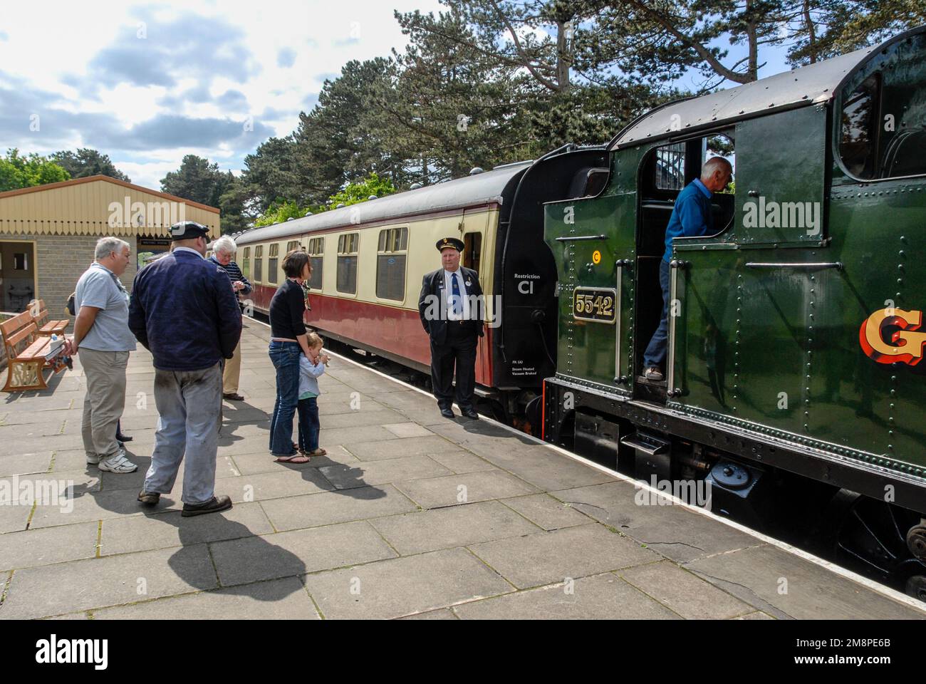 A Great Western Railway 4575 Class 5542 locomotive at Winchcombe in the ...