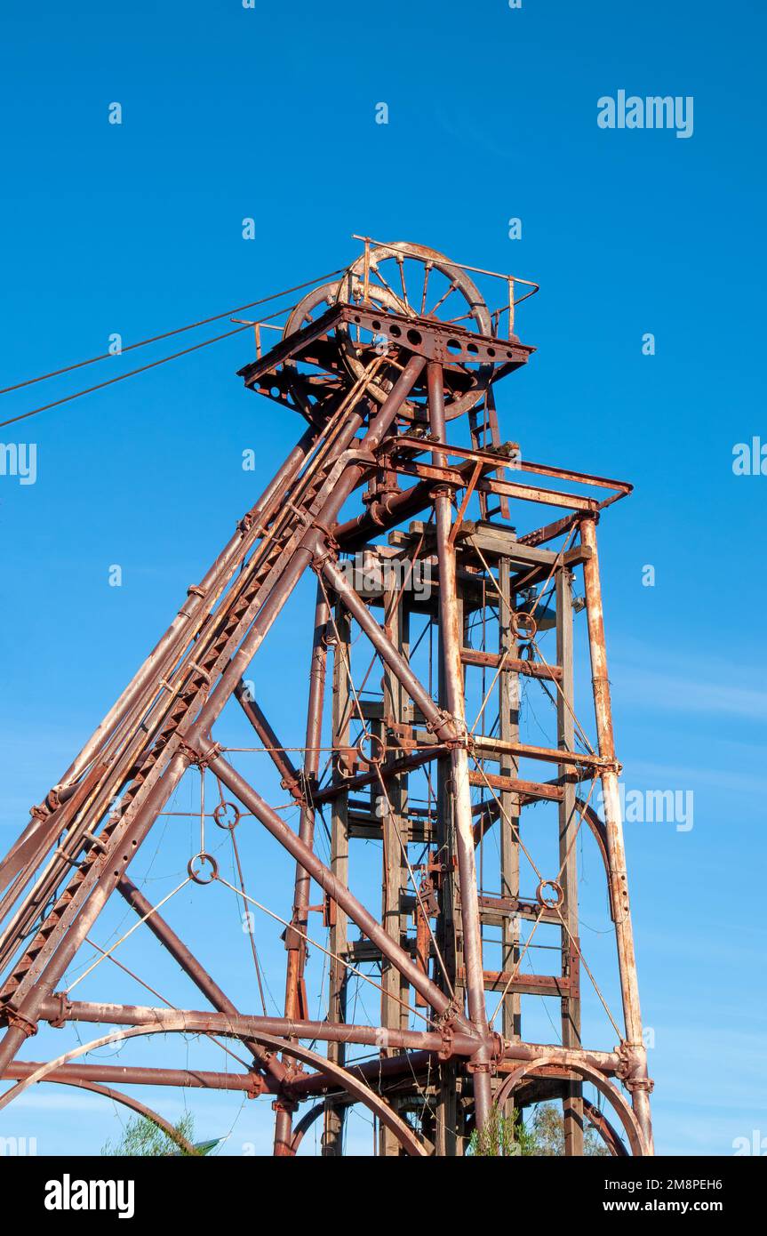 New cobar gold mine hi-res stock photography and images - Alamy