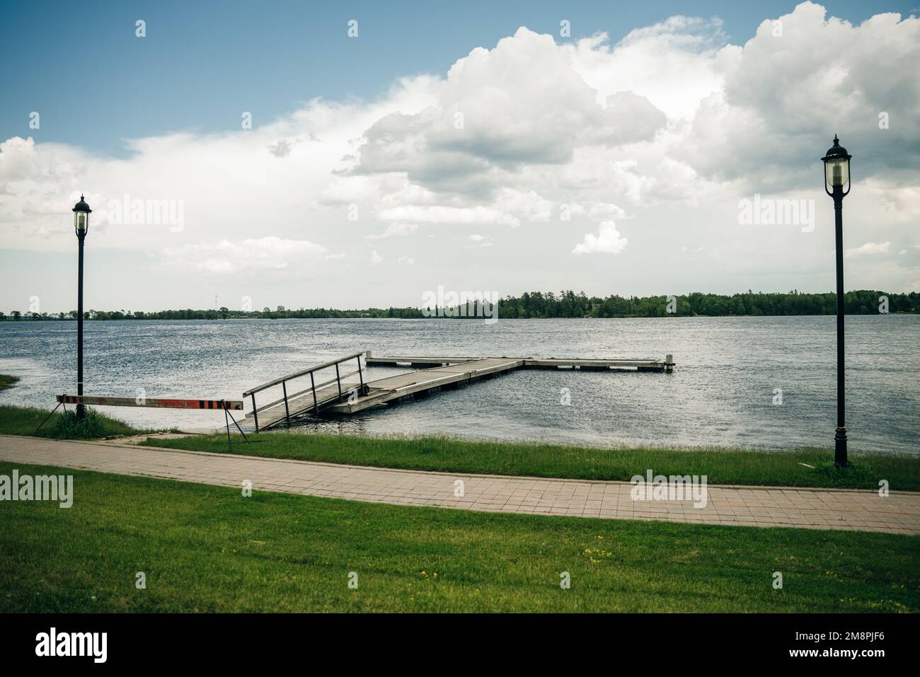 International Falls, Minnesota and Fort Frances, Ontario, Canada. High ...