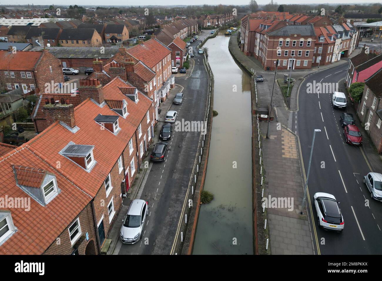Coal barge industrial revolution hi-res stock photography and images ...