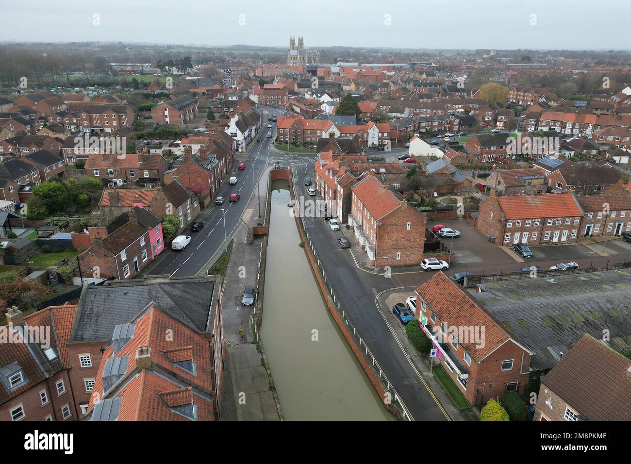 Coal barge industrial revolution hi-res stock photography and images ...