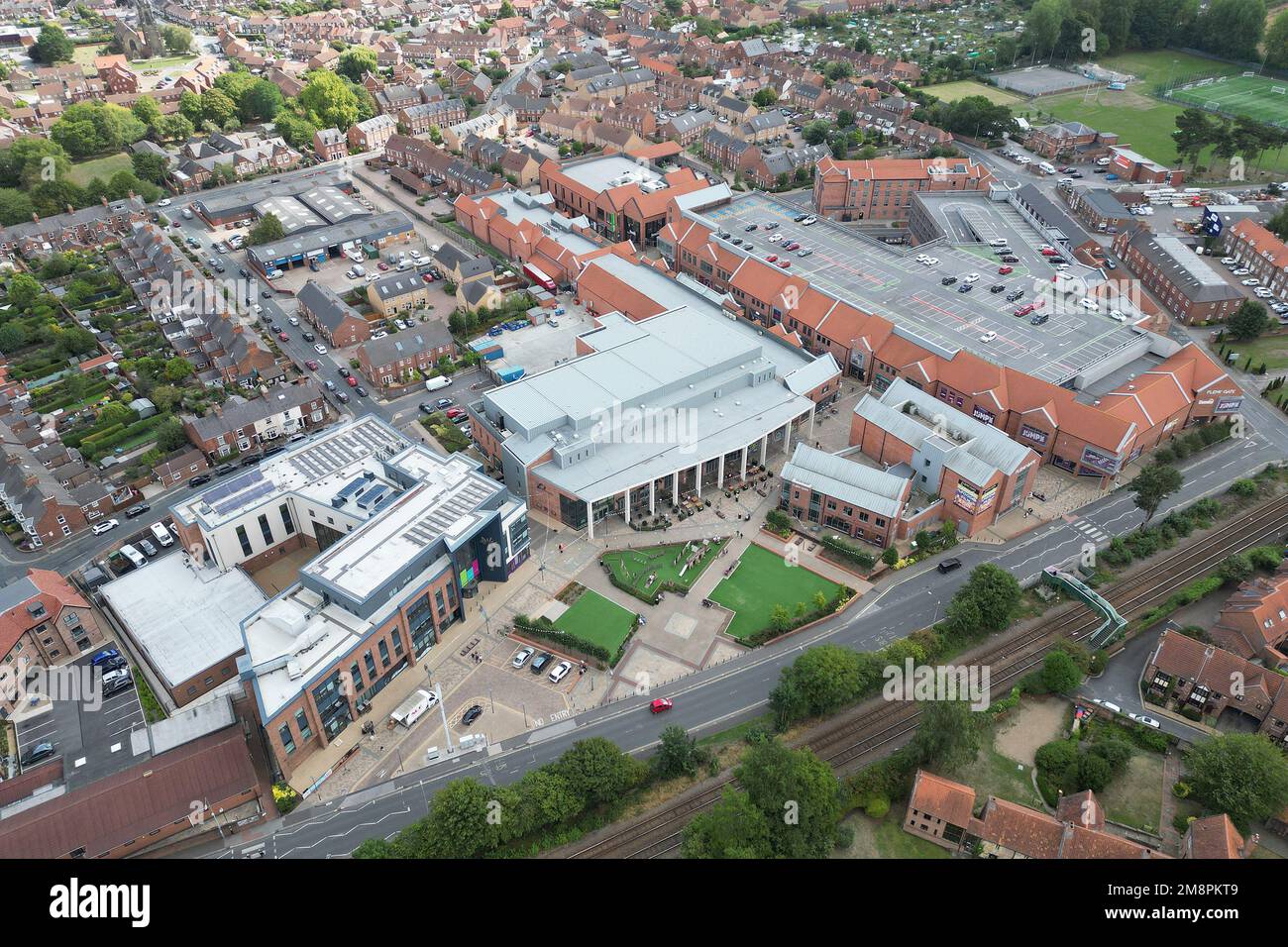Beverley town shopping centre hi-res stock photography and images - Alamy