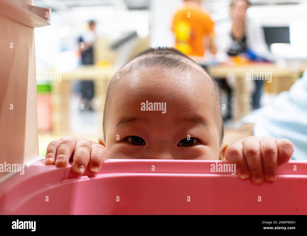 Baby bust hi-res stock photography and images - Alamy