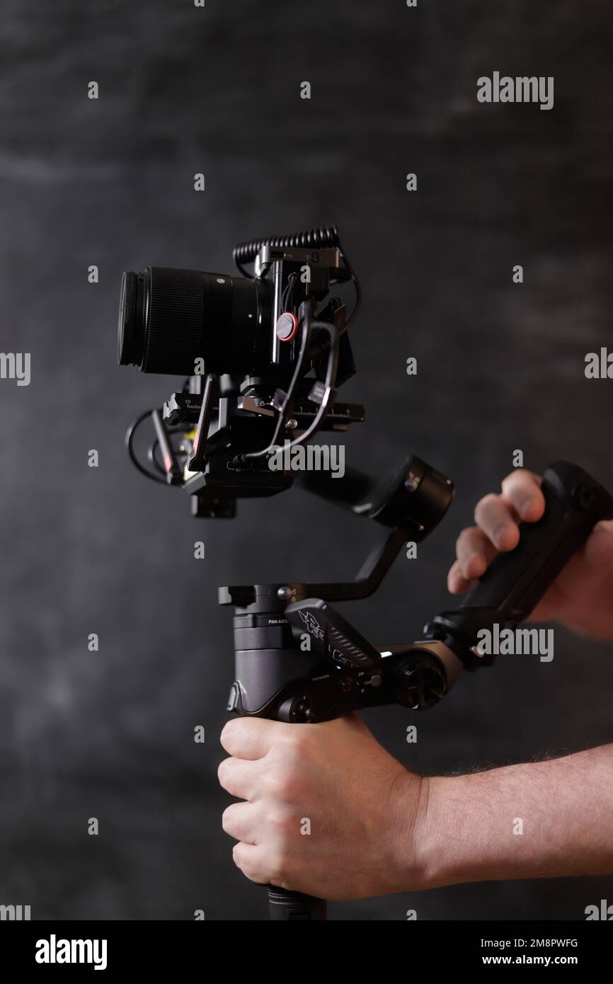 Gimbal device hi-res stock photography and images - Alamy