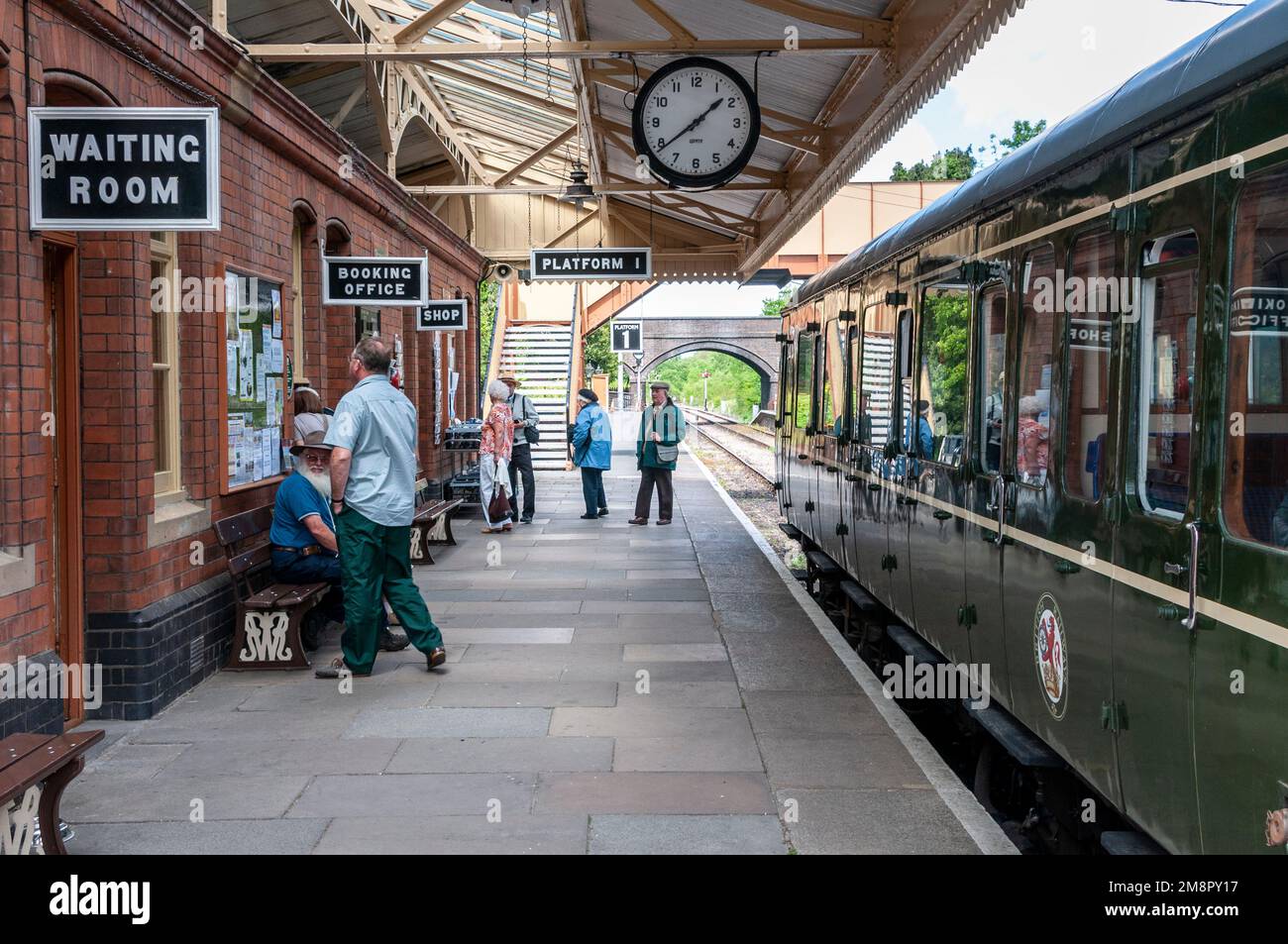 An early 1960s diesel train at Toddington in the Cotswolds ...