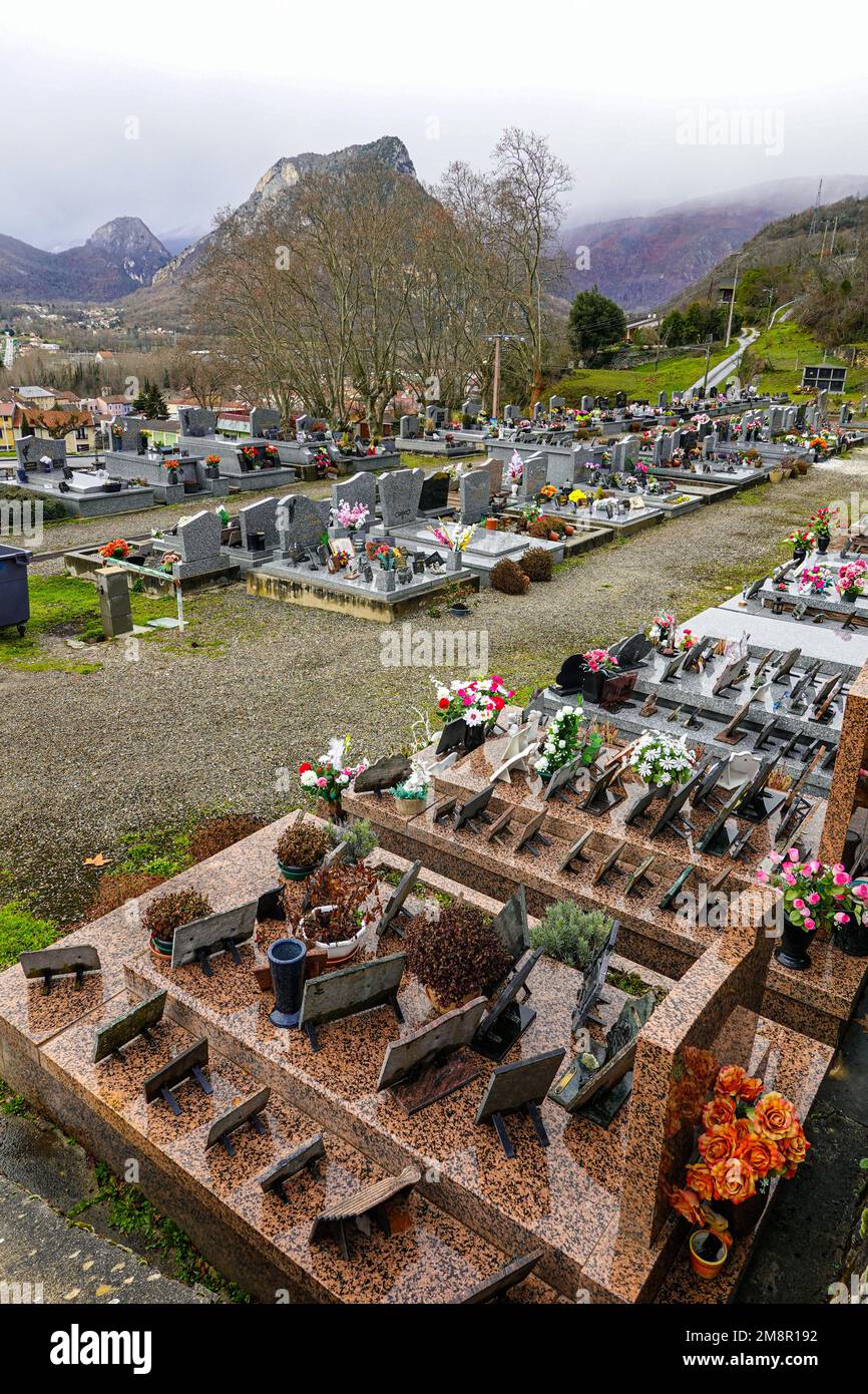 Cemetery with tombs and graves, with memorials, Tarascon sur Ariege ...