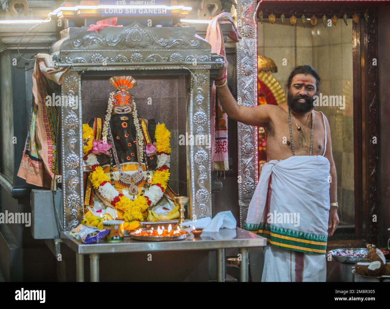 Wembley temple hi-res stock photography and images - Alamy