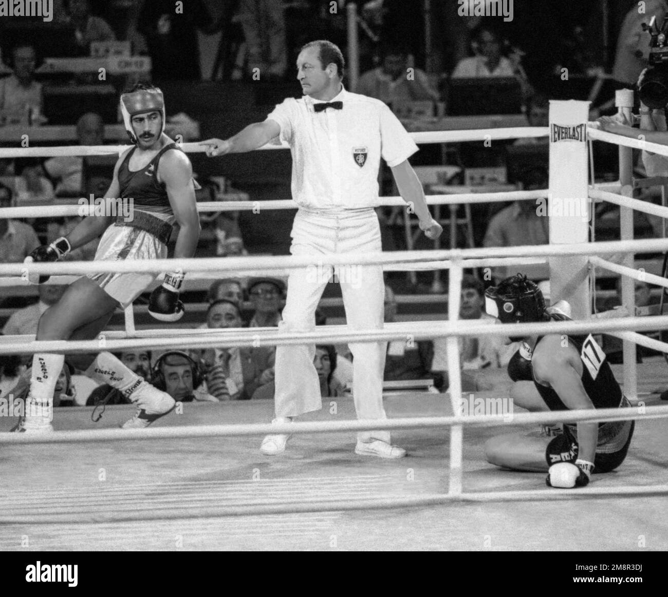 OLYMPIC SUMMER GAMES IN LOS ANGELES 1984 BOXING Shin Joon-Sup Korea ...