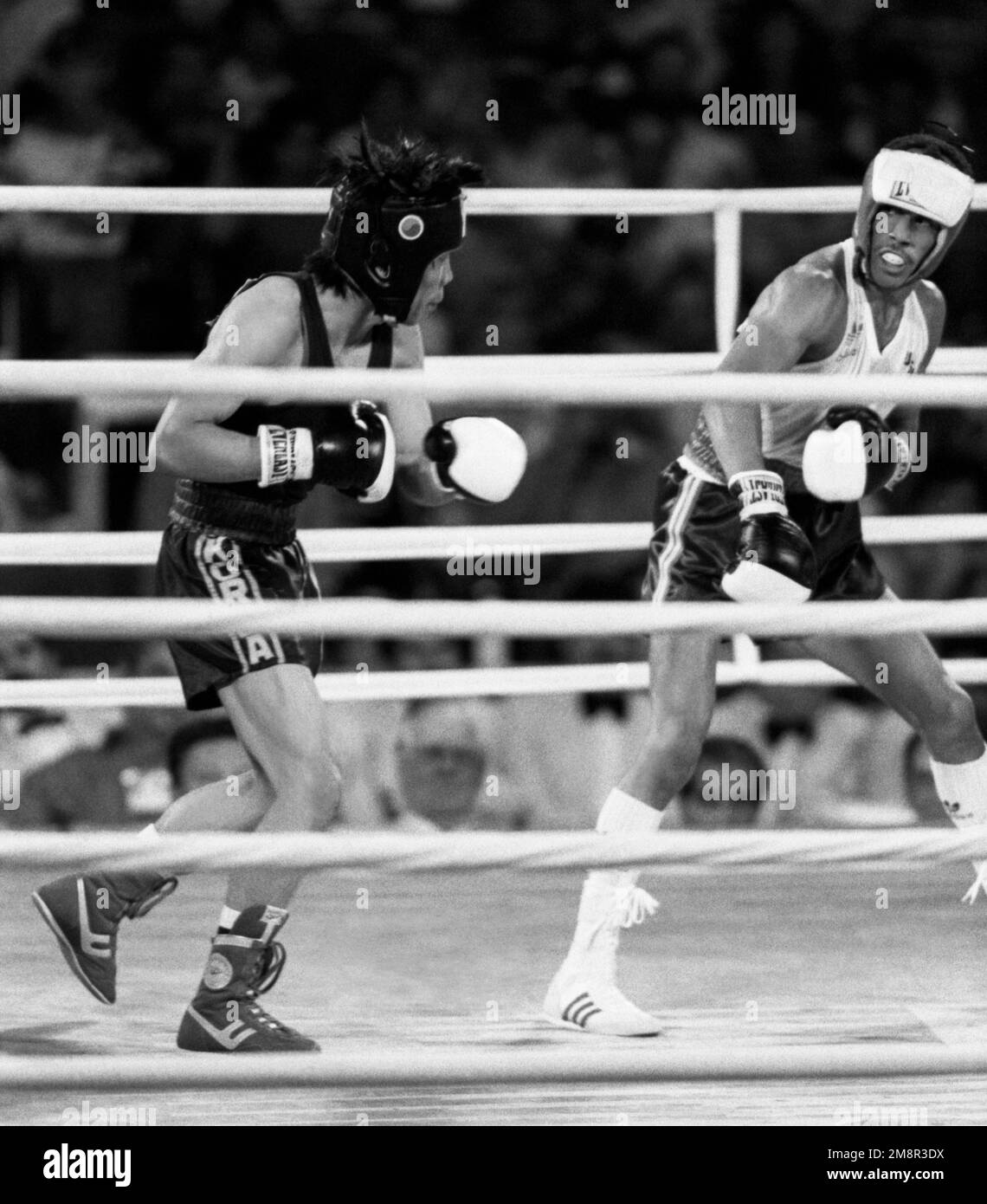 OLYMPIC SUMMER GAMES IN LOS ANGELES 1984 BOXING Moon Sung-Kil Korea ...