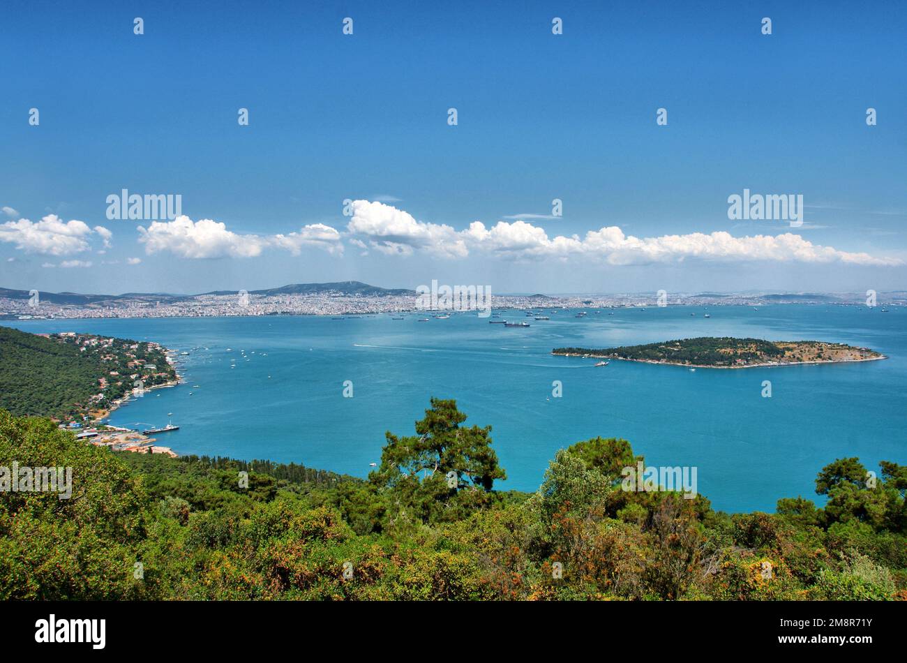 Istanbul islands hi-res stock photography and images - Alamy