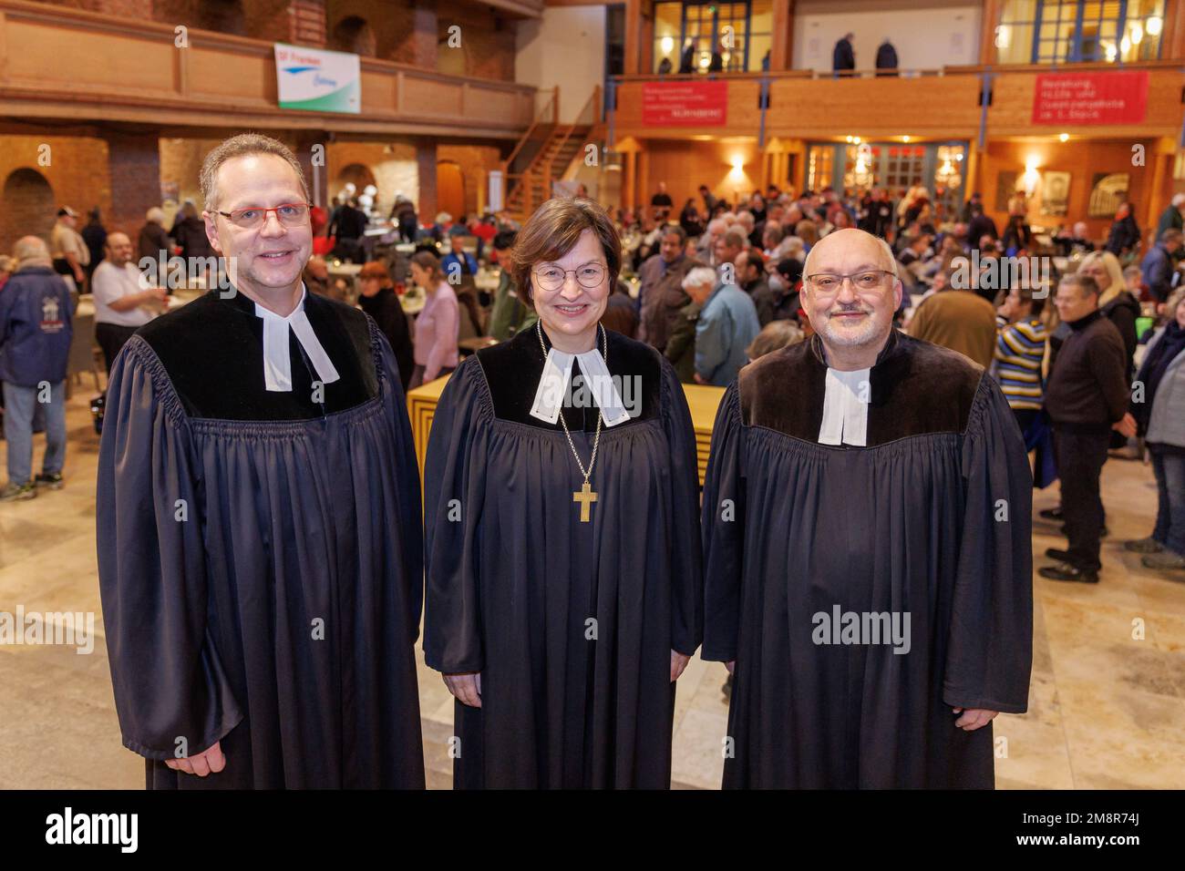 Nuremberg, Germany. 15th Jan, 2023. Matthias Halwig (l), pastor of the ...