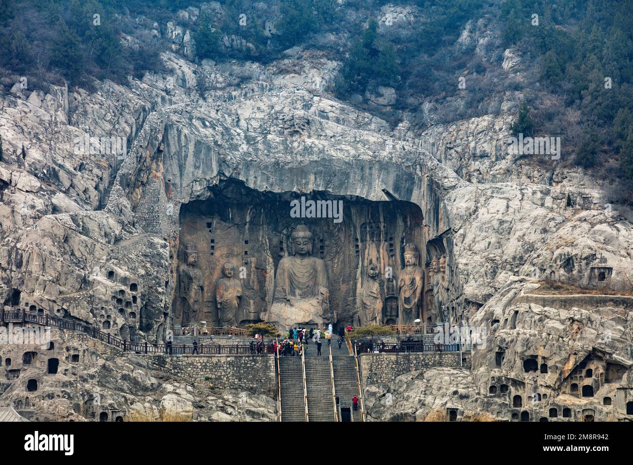 Henan luoyang longmen grottoes Stock Photo - Alamy