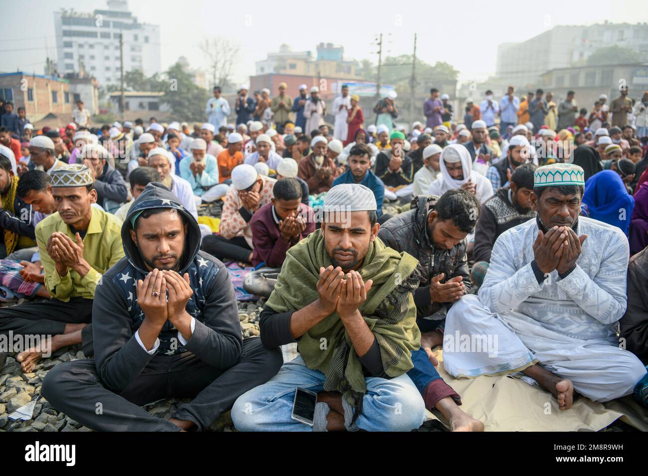 Annual muslim congregation hi-res stock photography and images - Alamy