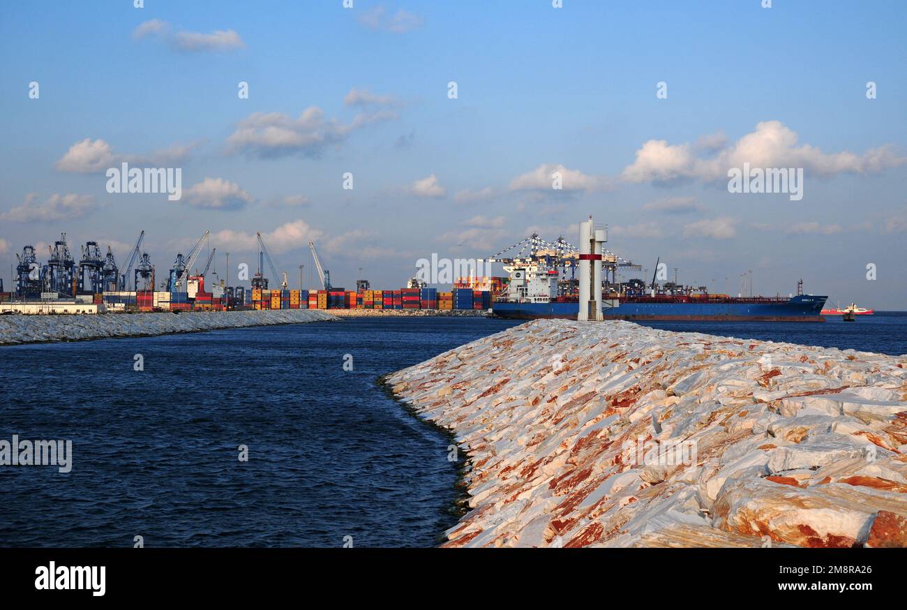 Avcilar istanbul turkey nature view hi-res stock photography and images ...