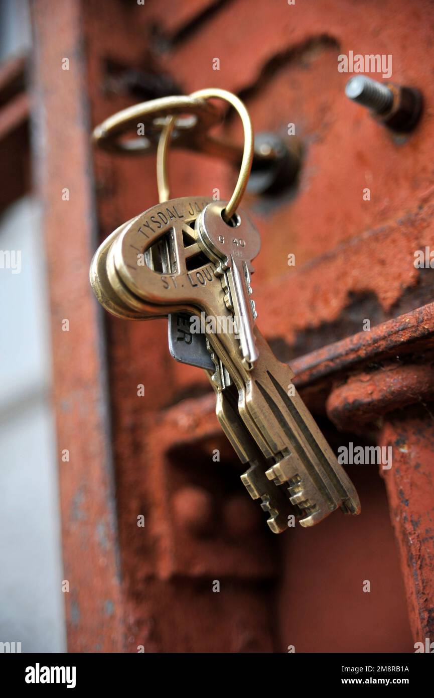 Jail keys hi-res stock photography and images - Alamy