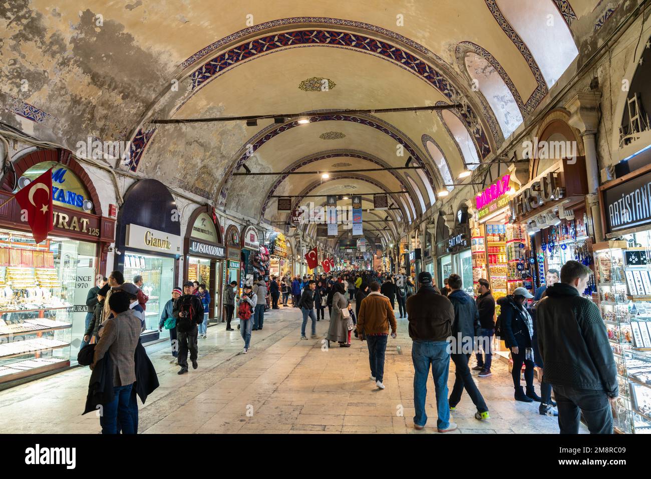 Istanbul's grand bazaar bazaar Stock Photo - Alamy