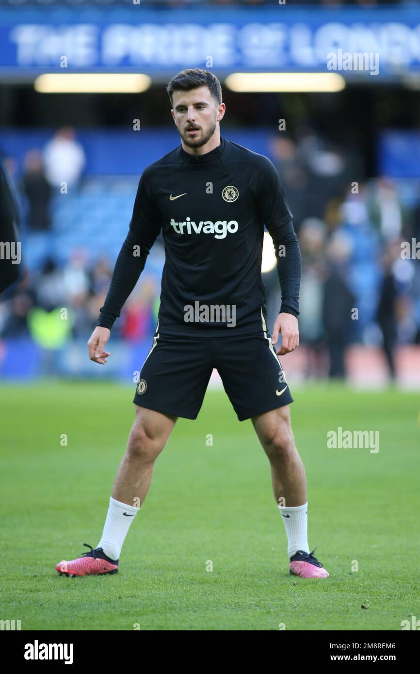 London, UK. 14th Jan, 2023. Mason Mount of Chelsea warm up during the ...
