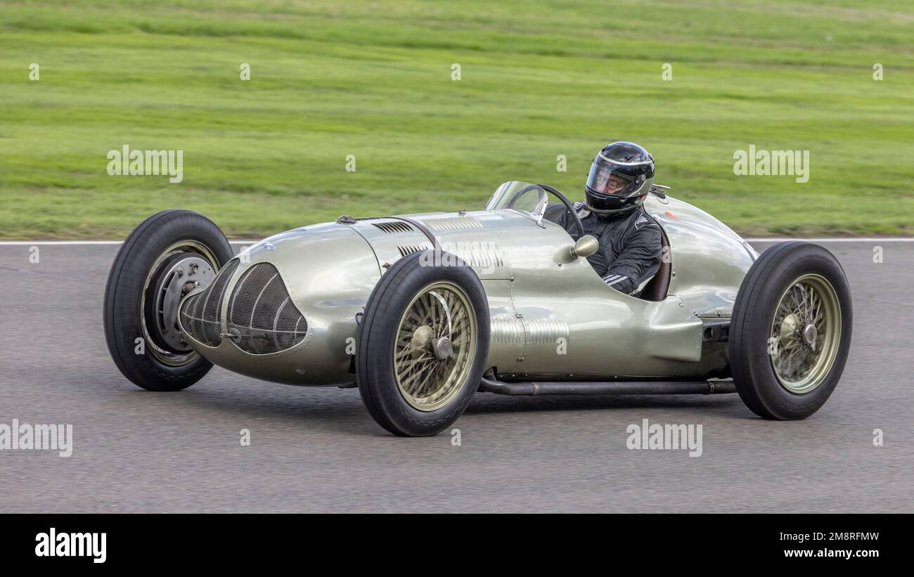 1938 ERA E-Type GP1 with driver Duncan Ricketts during the Goodwood ...