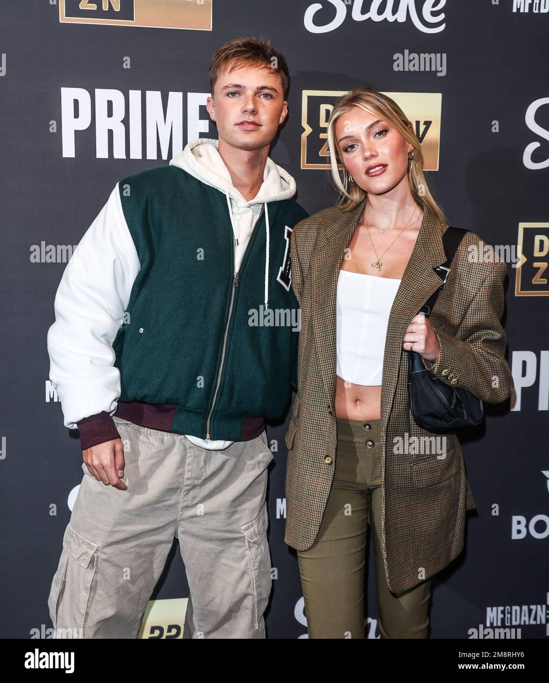 London, UK. 14th Jan, 2023. HRVY and Mimi Slinger seen attending the ...