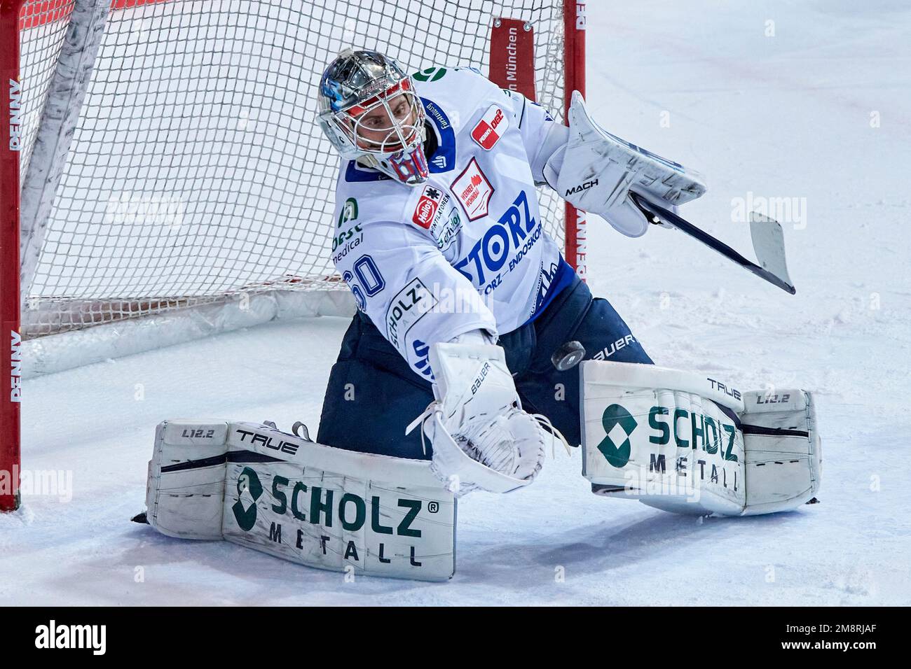 Munchen red bull ehc vs schwenninger wild wings hi-res stock ...