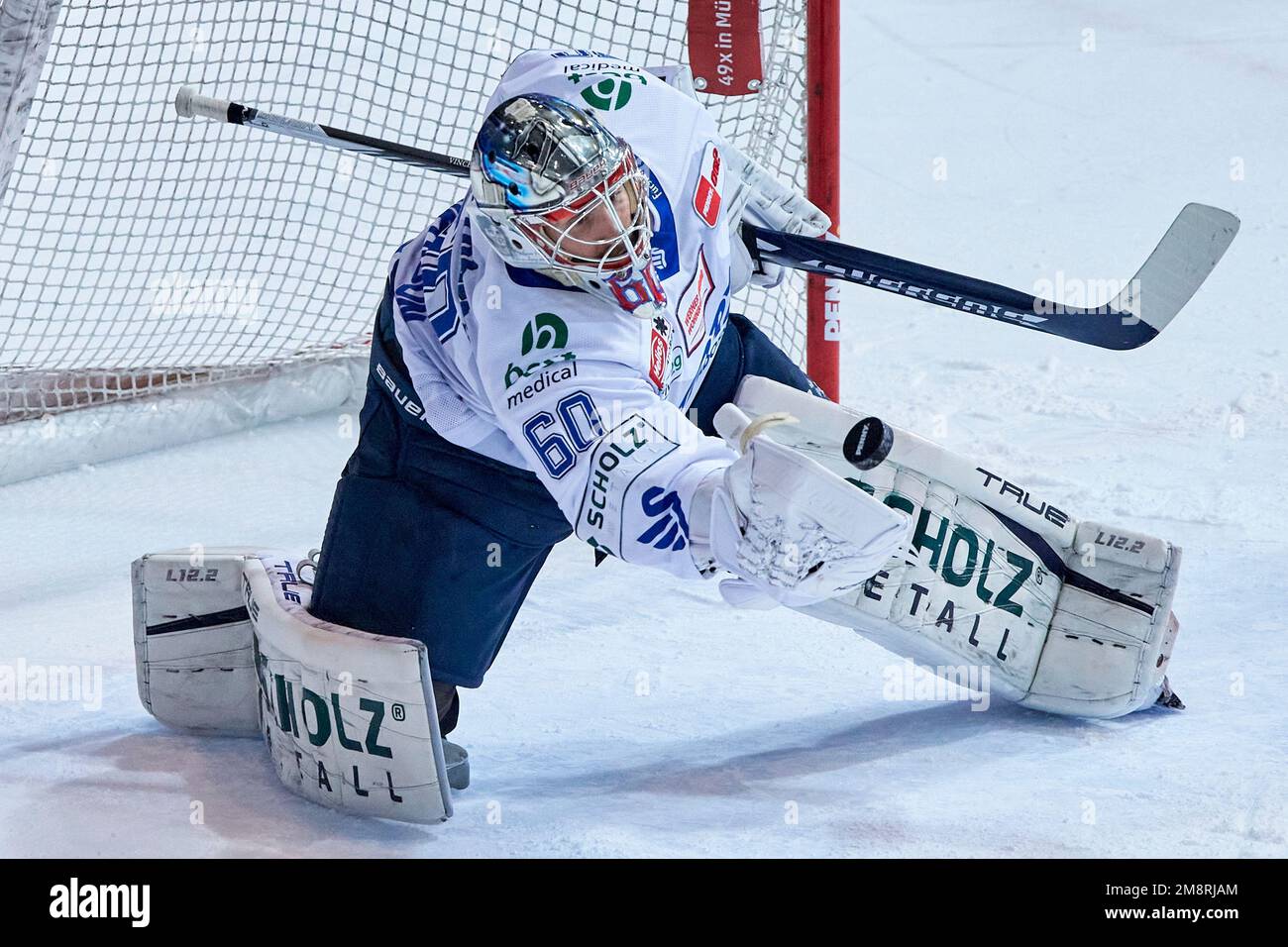 Penny deutsche eishockey liga del 2022 23 hi-res stock photography and ...